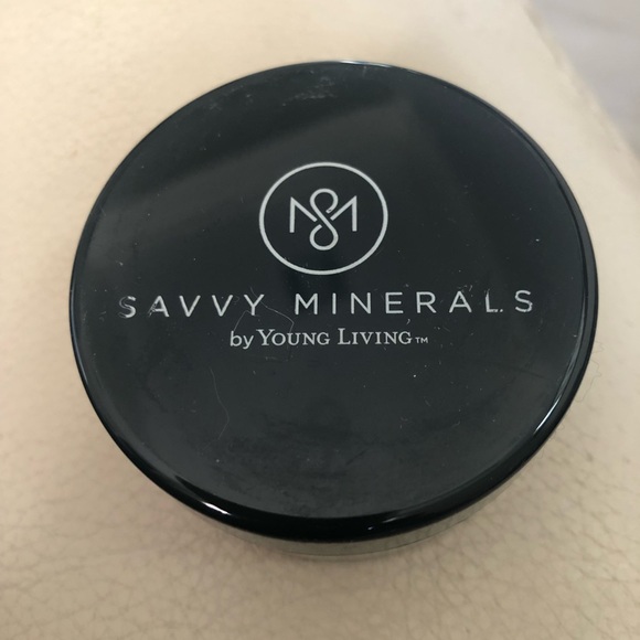Young Living | Makeup | Nwot Foundation Powder Savvy Minerals By Young ...